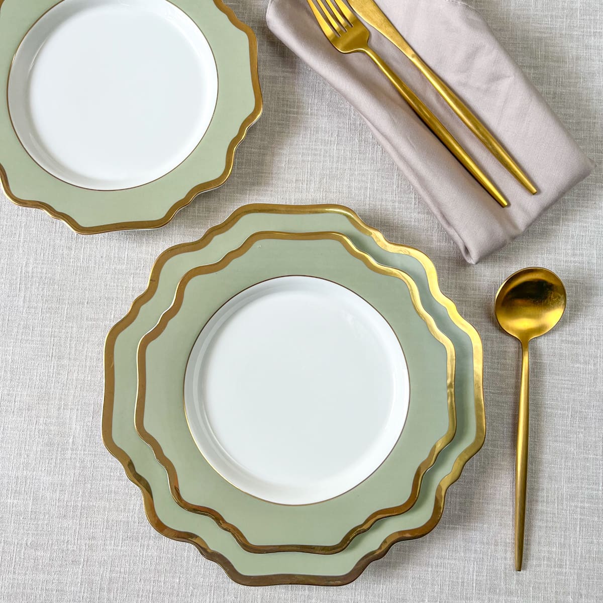 Buy Emeraude Green Porcelain Dinner Plate with Gold Rim - Set of 2 ...